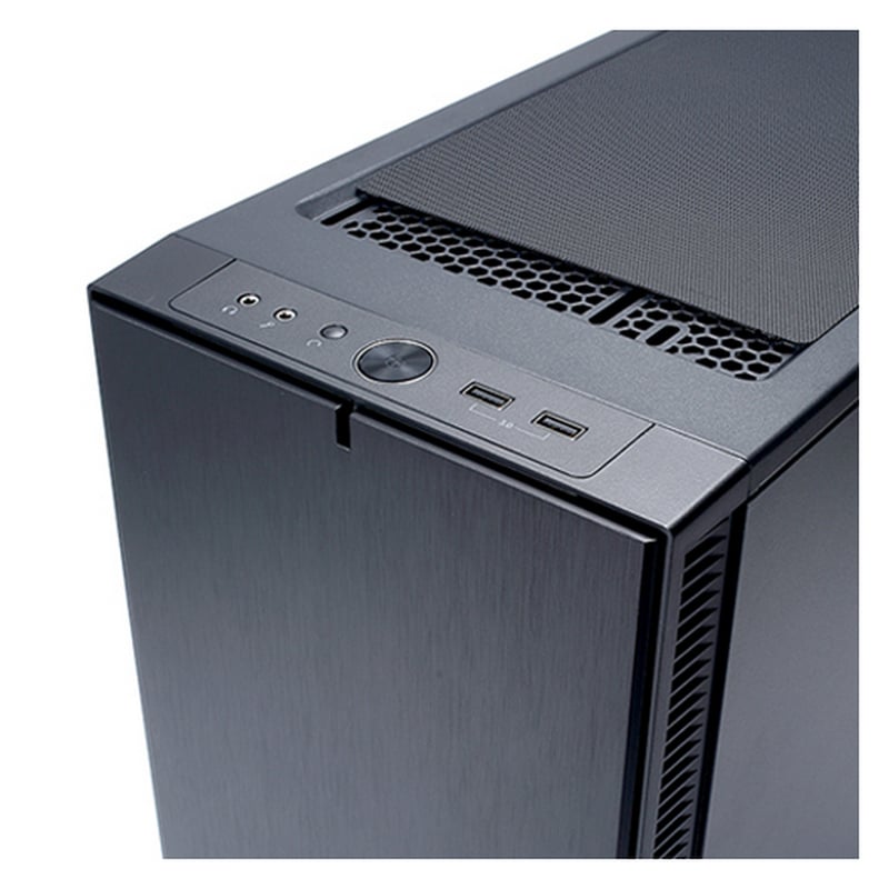 Fractal Design Define C con Ventana Negra
