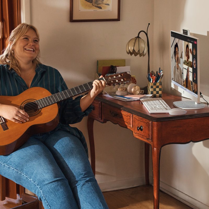 HP All-in-One 27-cr0008ns AMD Ryzen 3 7320U/8GB/512GB SSD/27 ...