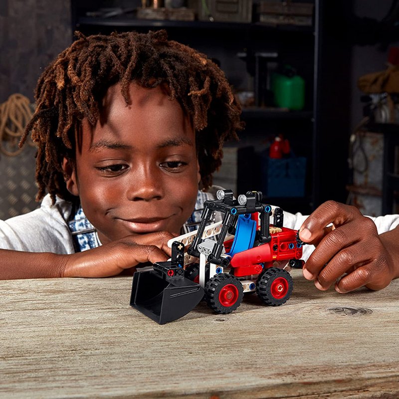 Lego Technic: Minicargadora | PcComponentes.com Lego Technic: Minicargadora | PcComponentes.com