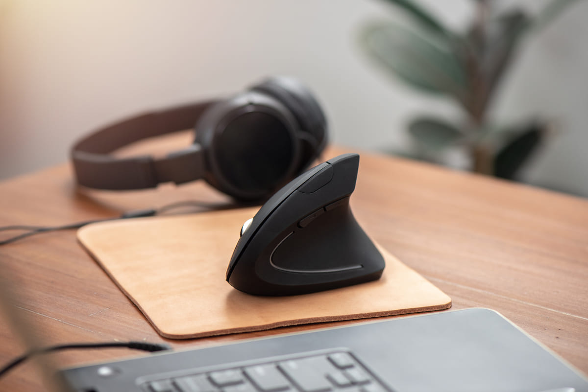 Cómo elegir un ratón vertical ergonómico | Blog PcComponentes